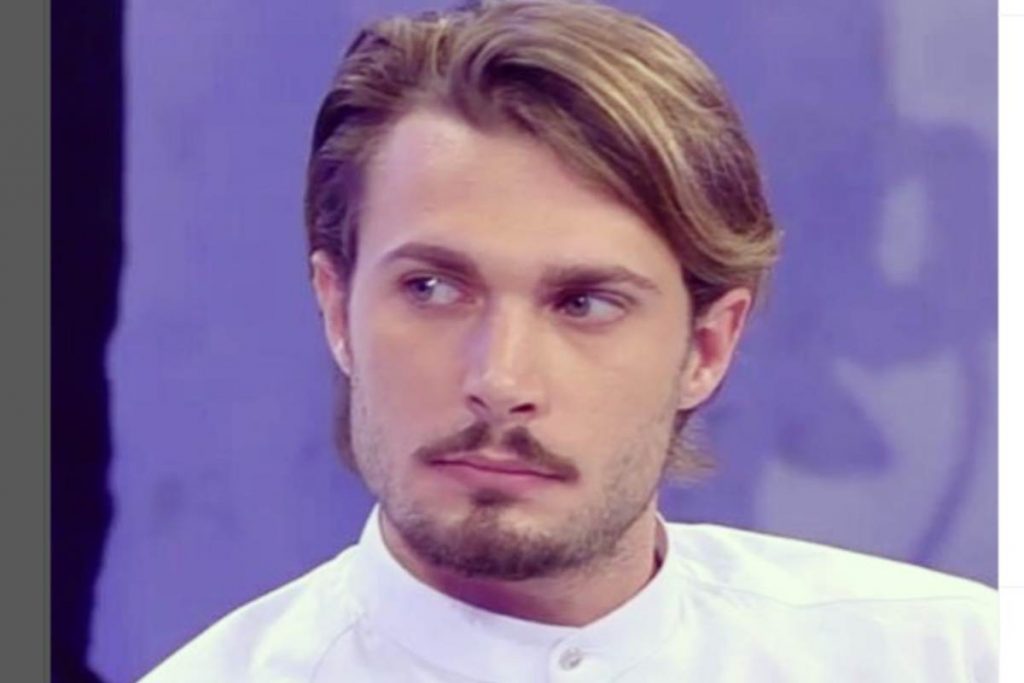 C’è posta per te, il postino Giovanni Vescovo rompe il silenzio: “Ho visto di tutto ...